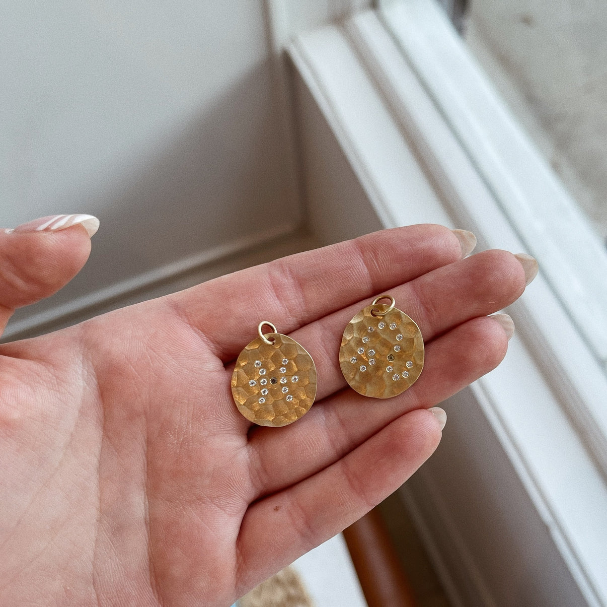 Stars Colliding Charm – Kaja Erika Jørgensen